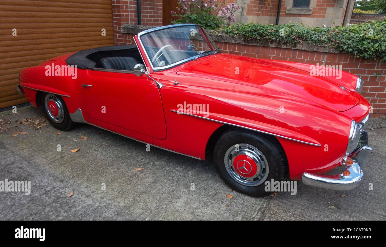 1958 mercedes sl190 -Fotos und -Bildmaterial in hoher Auflösung – Alamy