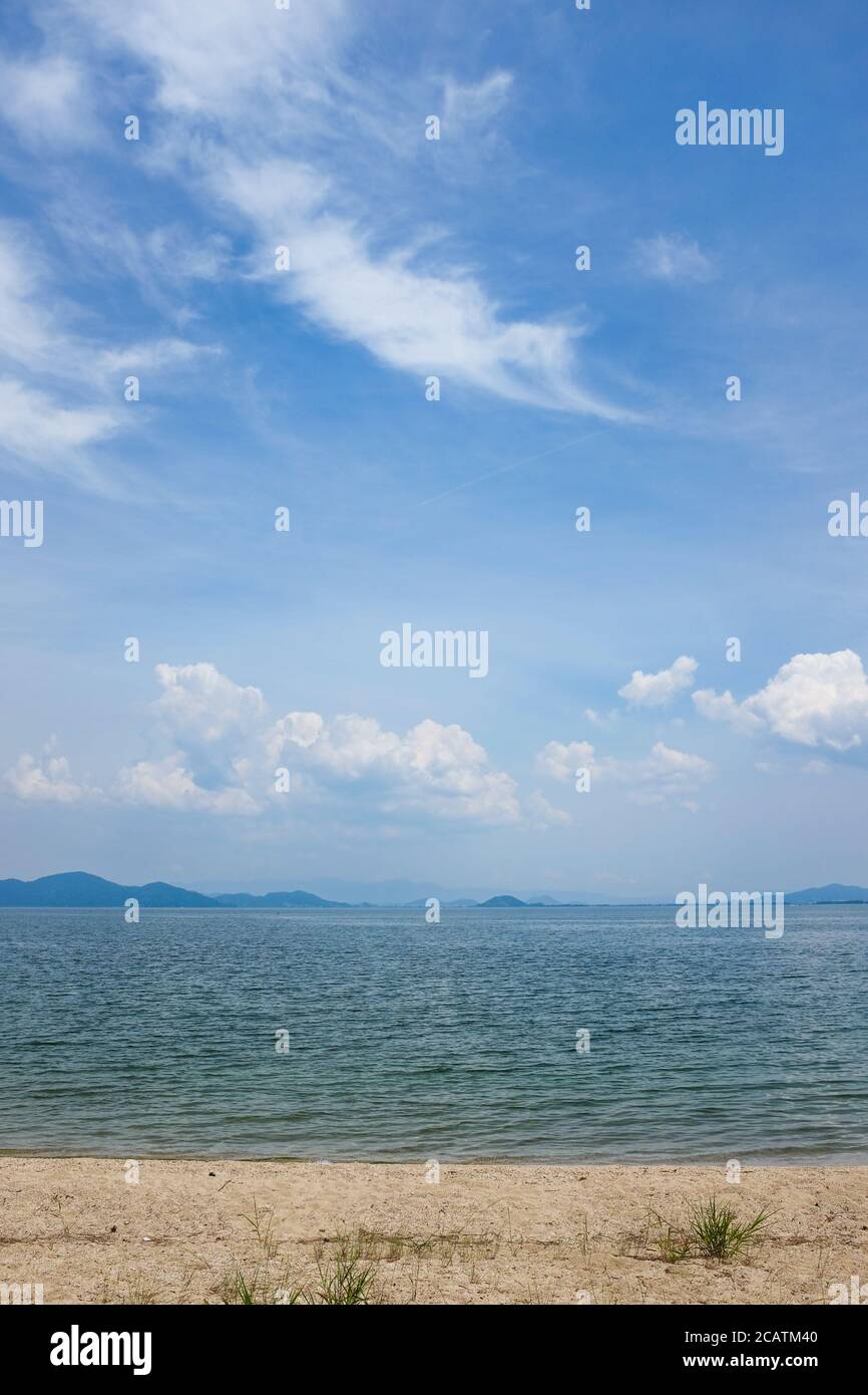 Eine Szene aus dem Biwa-See (Biwako), dem größten See Japans, der ...