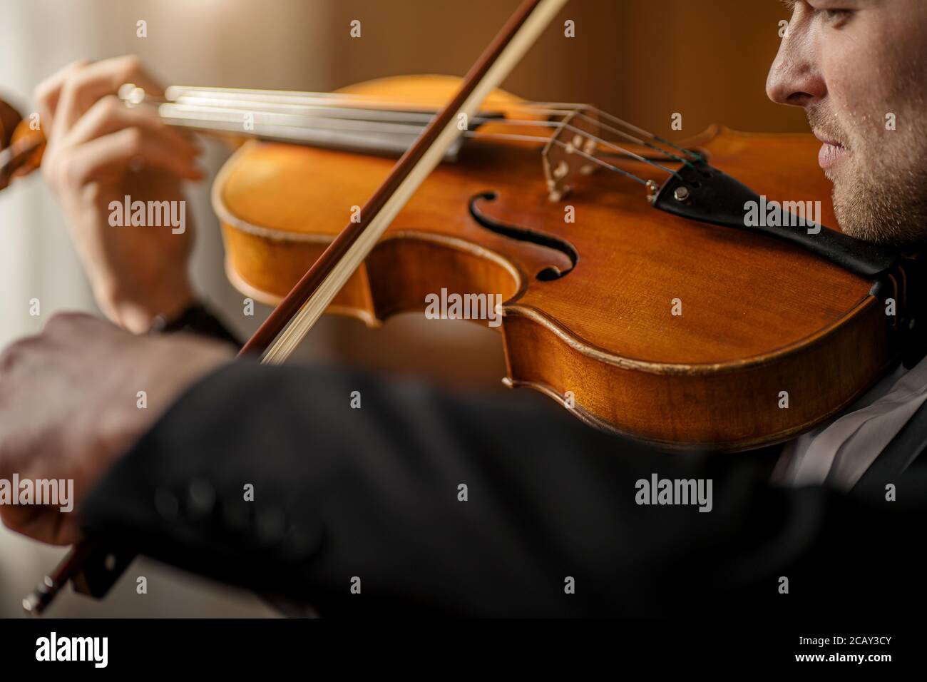 Ton Der Violine Stockfotos und -bilder Kaufen - Alamy