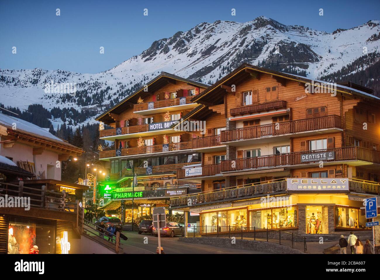 Verbier apres ski -Fotos und -Bildmaterial in hoher Auflösung – Alamy