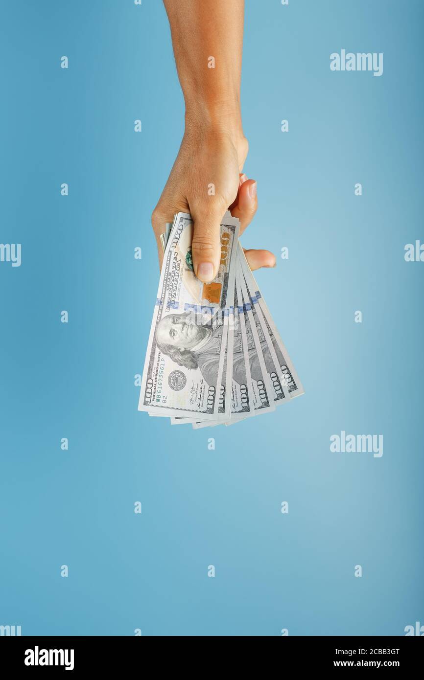 Geld Zur Hand Stockfotos und -bilder Kaufen - Alamy