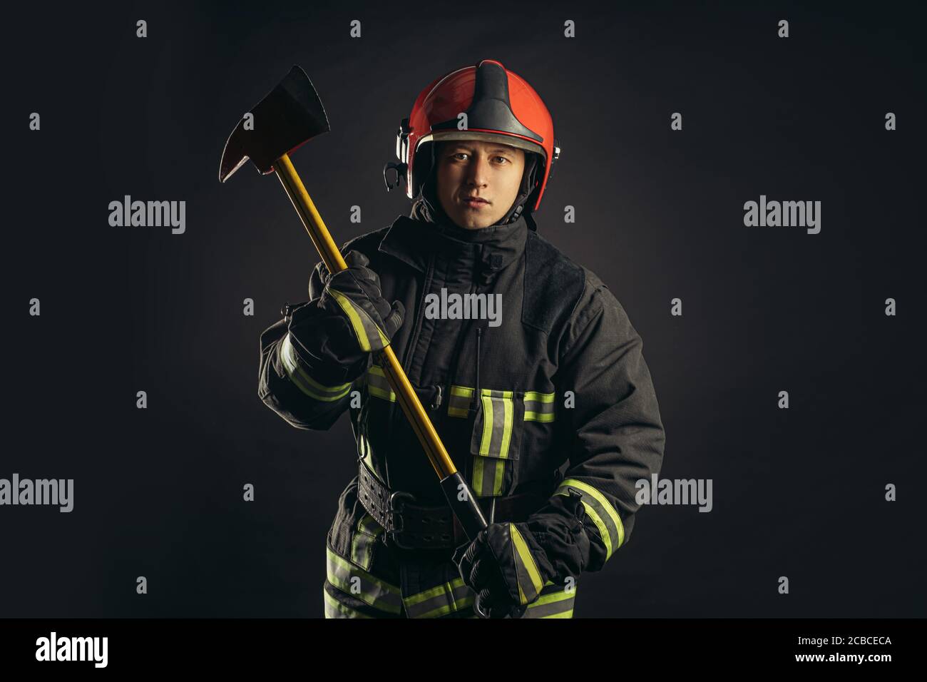 Feuerwehrmann Hut Stockfotos und -bilder Kaufen - Alamy
