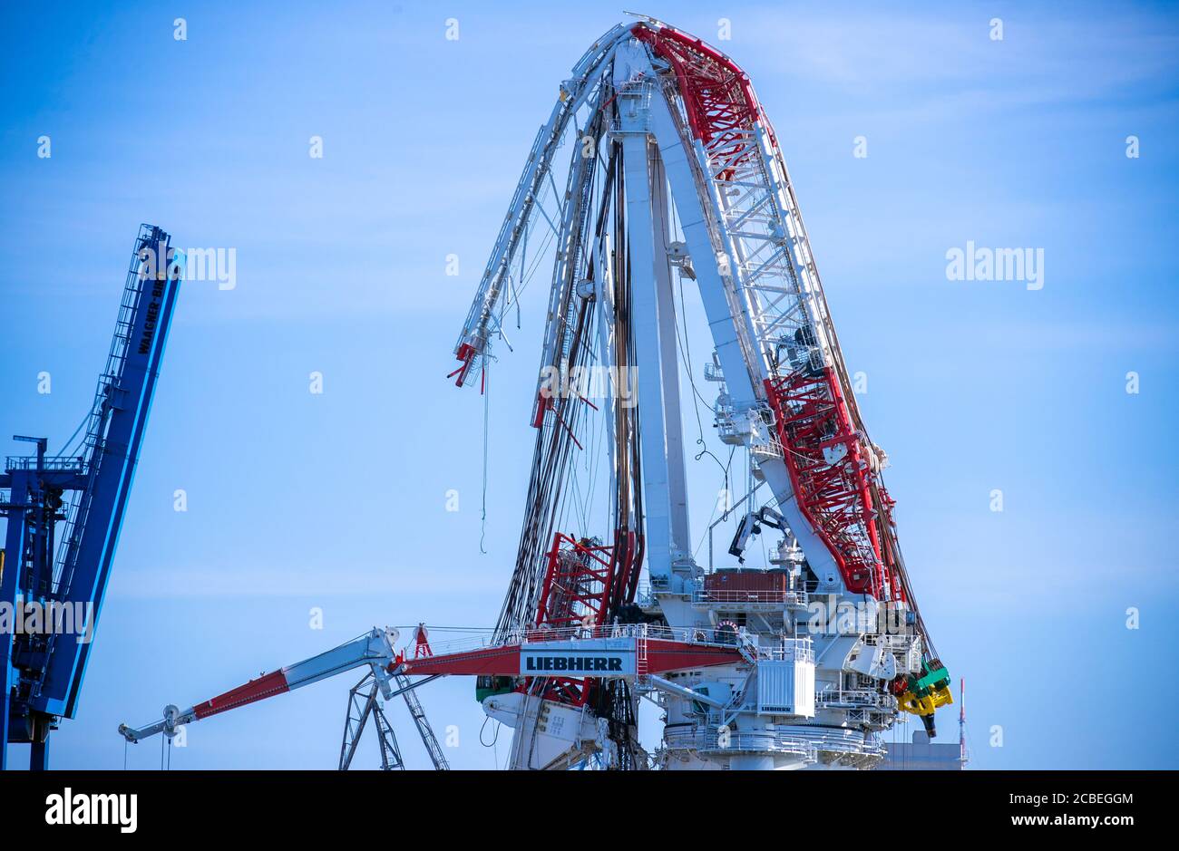 Offshore Schwerlastkran Stockfotos und -bilder Kaufen - Alamy