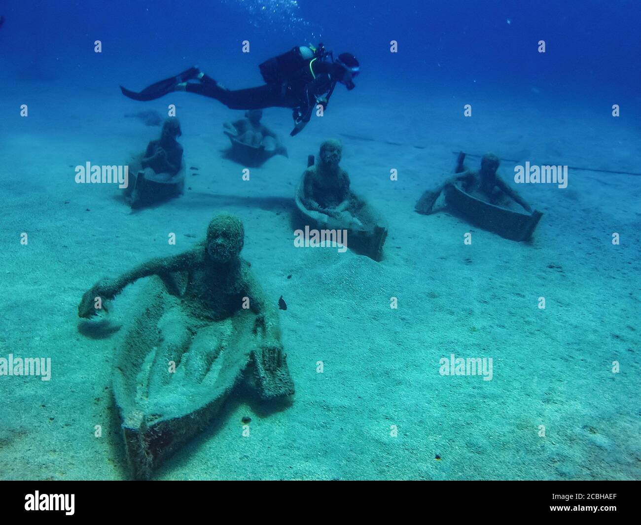 'Los Hervideros' Unterwasser-Skulptur eines traditionellen Ritus der ...