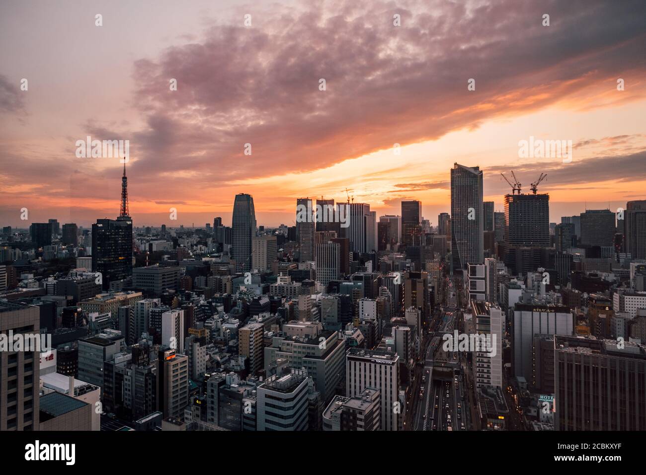 Dicht besiedelte stadt -Fotos und -Bildmaterial in hoher Auflösung – Alamy