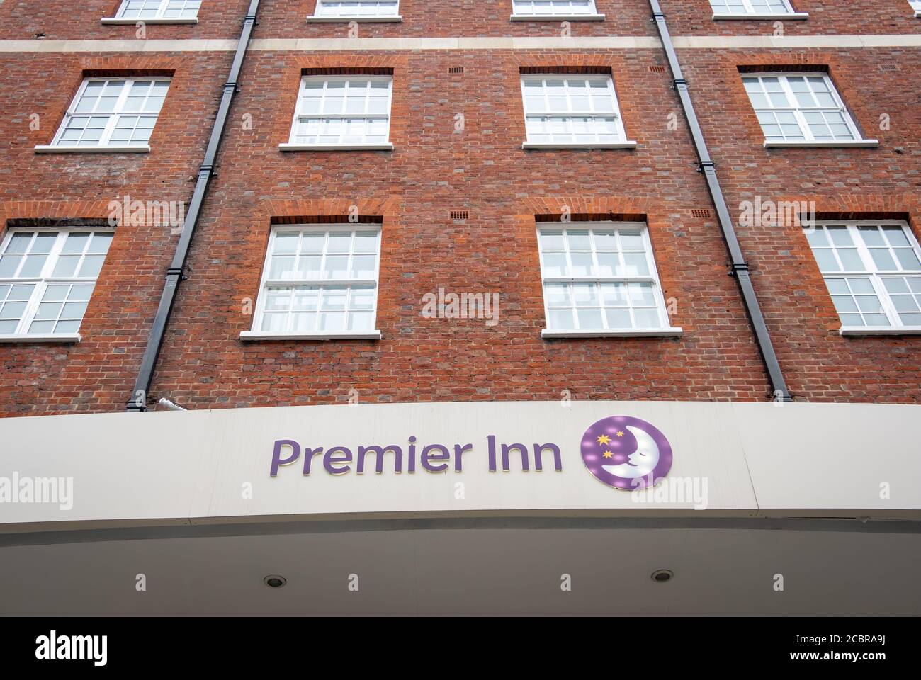 Premier inn logo -Fotos und -Bildmaterial in hoher Auflösung – Alamy