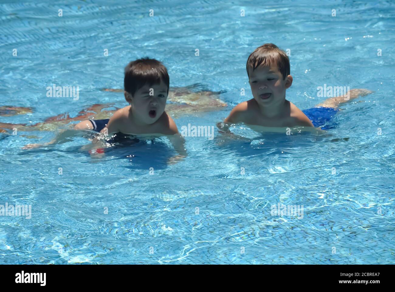 Lateinamerikanische kinder spielen Stockfotos und -bilder Kaufen - Alamy