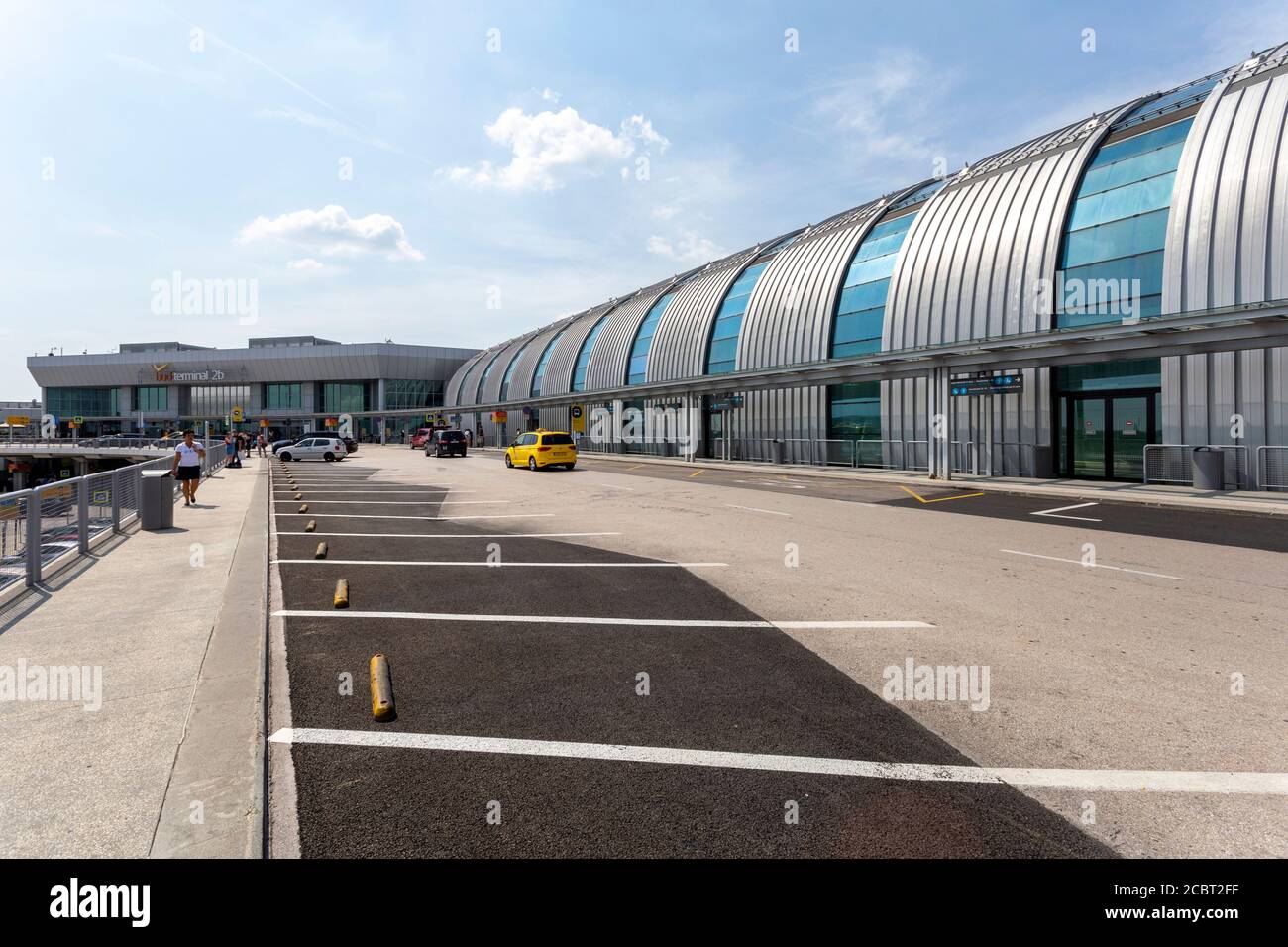 Budapest, Ungarn - 08 15 2020: Terminal 2B am Ferenc Liszt ...