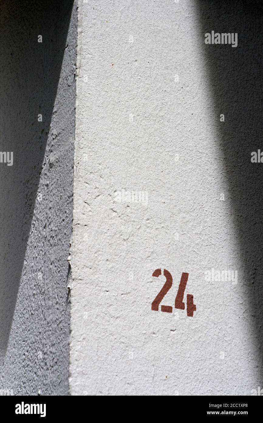 Nummer 24 Stockfotos und -bilder Kaufen - Alamy