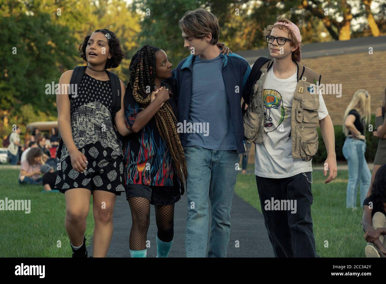 CHEMISCHE HERZEN, von links: Coral Pena, Kara Young, Austin Abrams, C ...