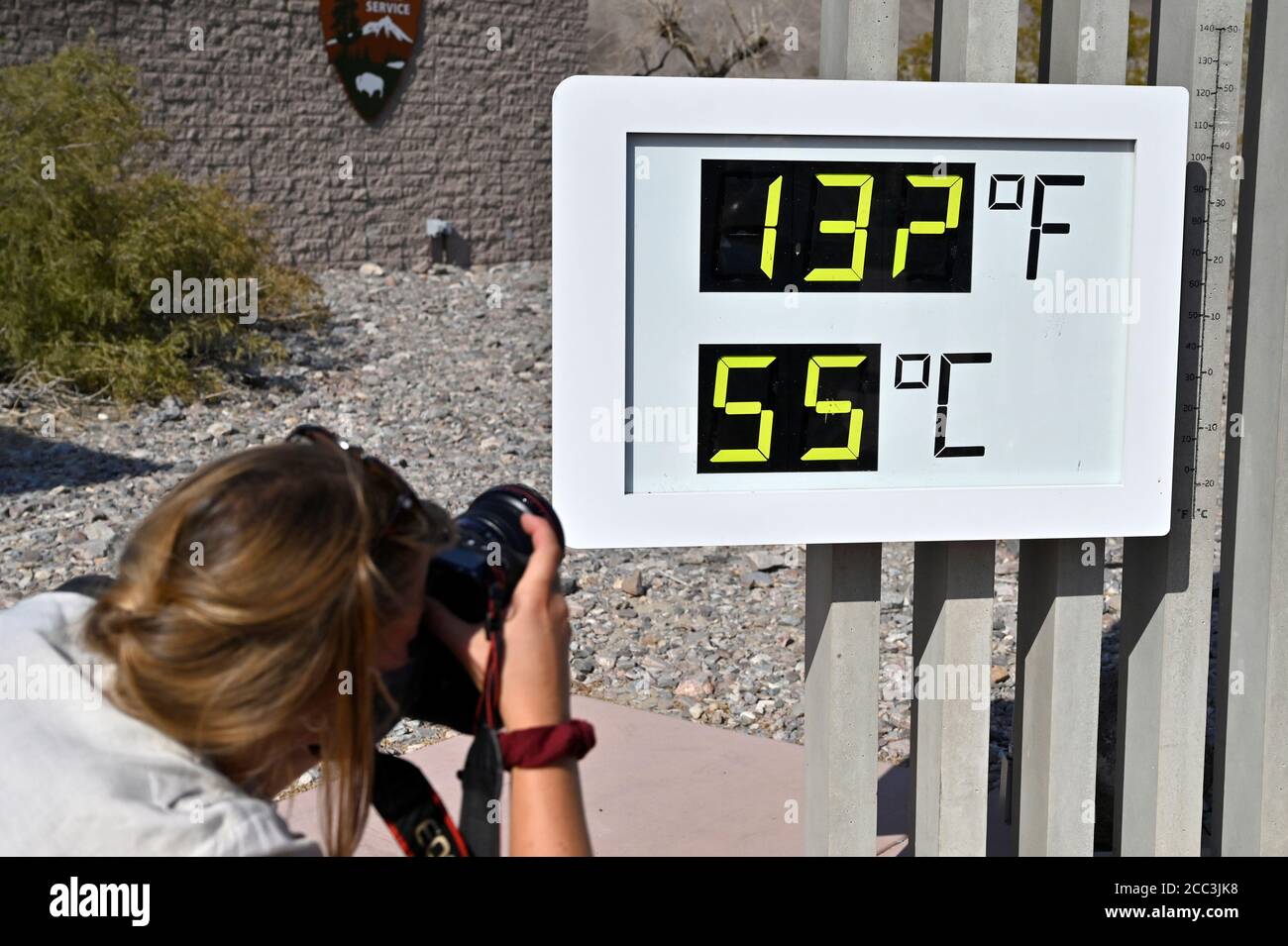 Thermometer death valley national park -Fotos und -Bildmaterial in ...