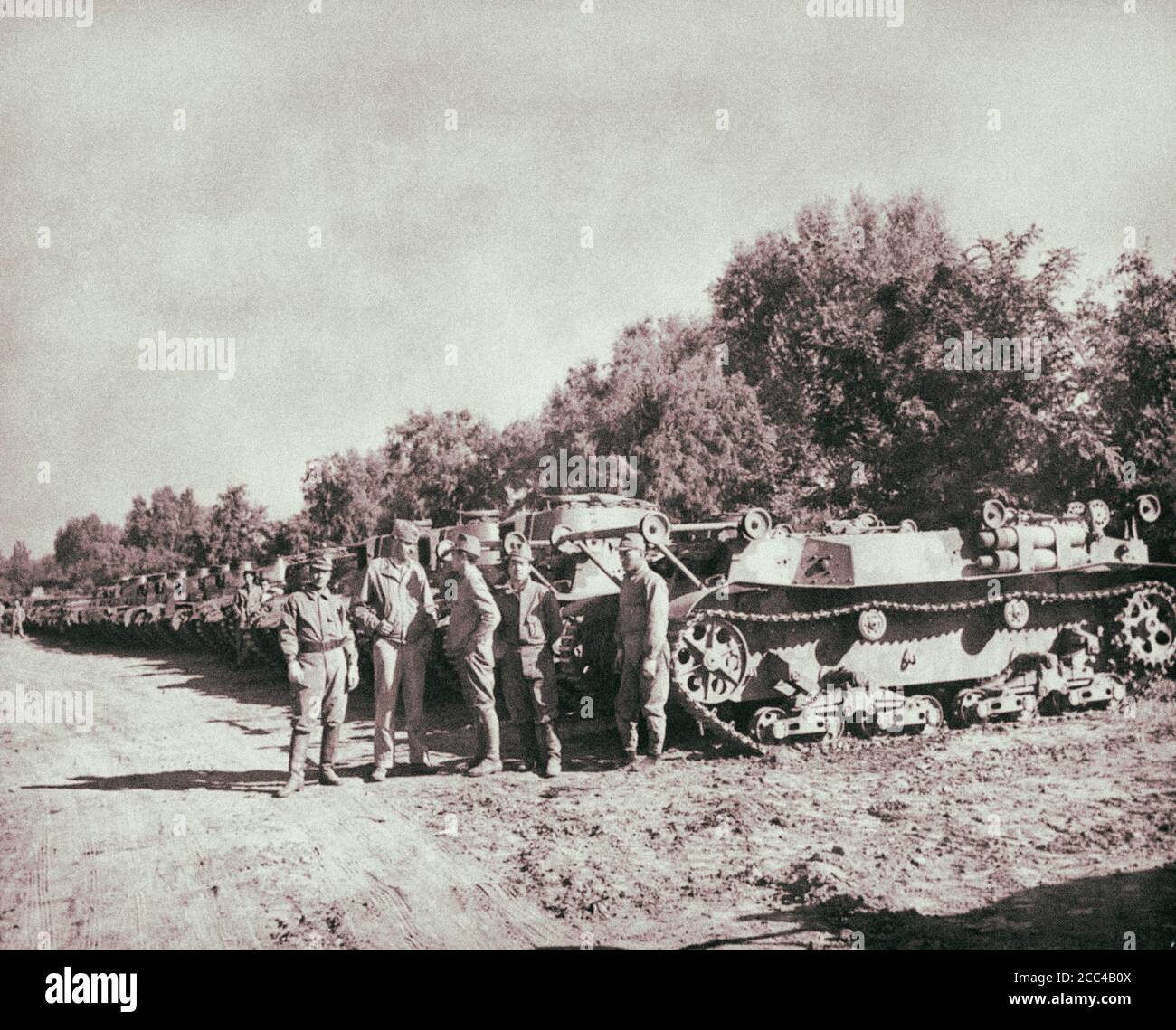 Armoured Vehicles Stockfotos und -bilder Kaufen - Alamy