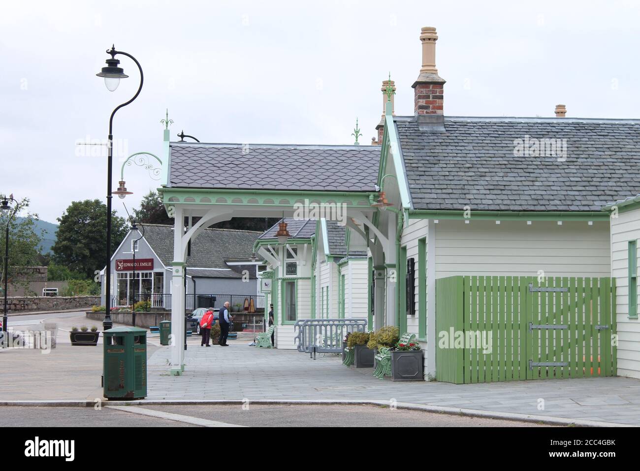 Royal railway station ballater -Fotos und -Bildmaterial in hoher ...