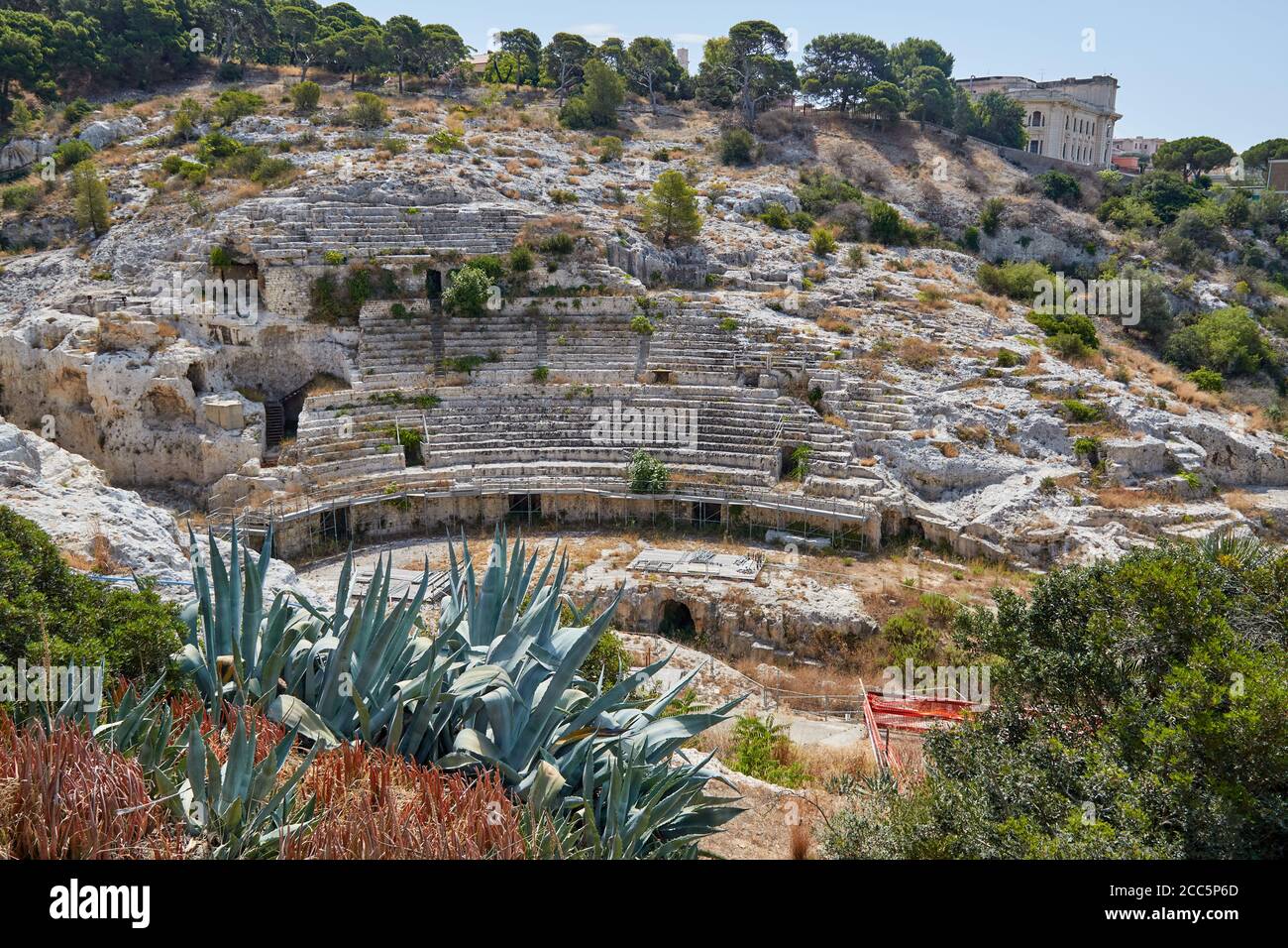 Sardinia cagliari roman amphitheatre -Fotos und -Bildmaterial in hoher ...