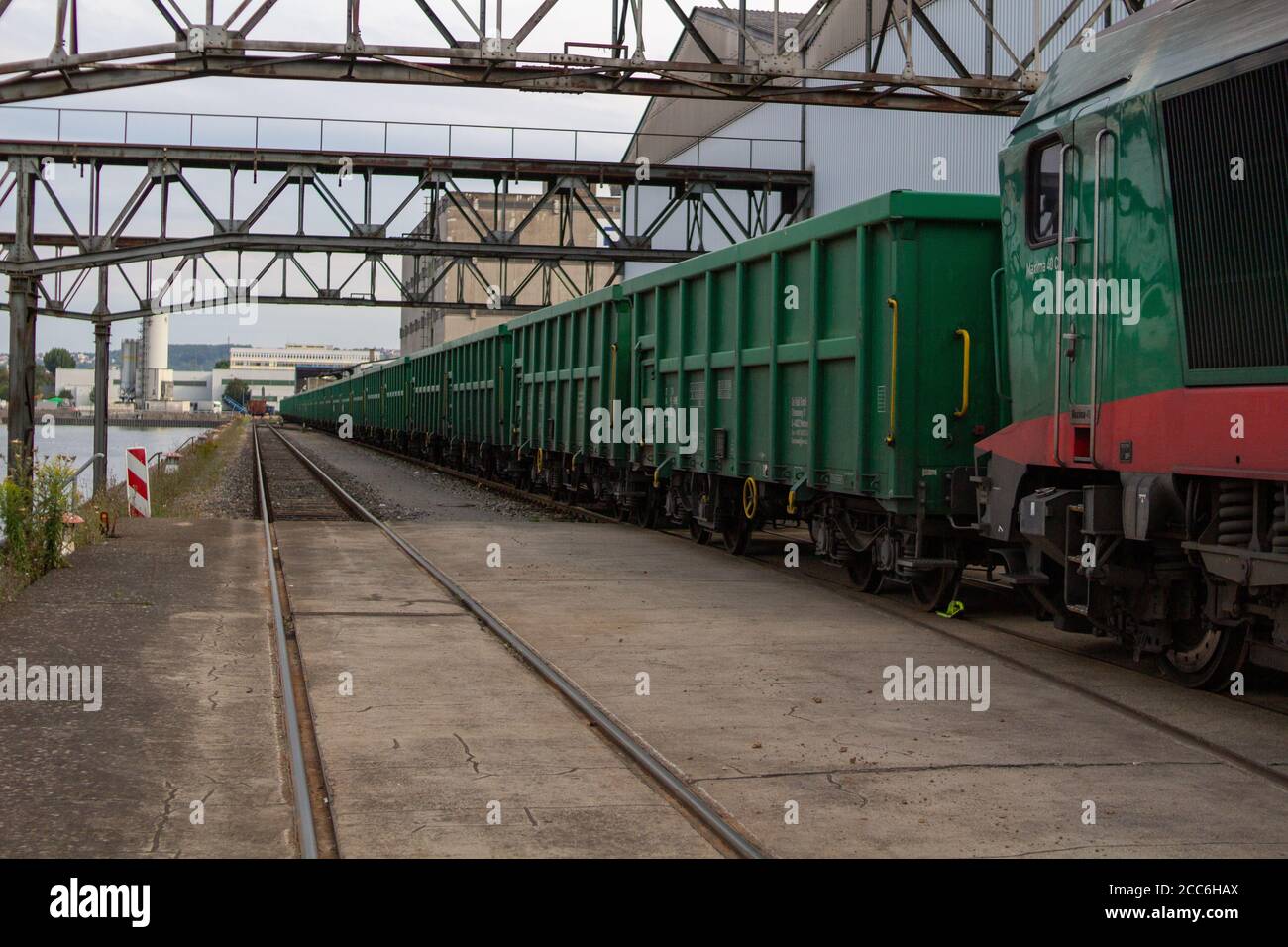 Port neckar -Fotos und -Bildmaterial in hoher Auflösung – Alamy