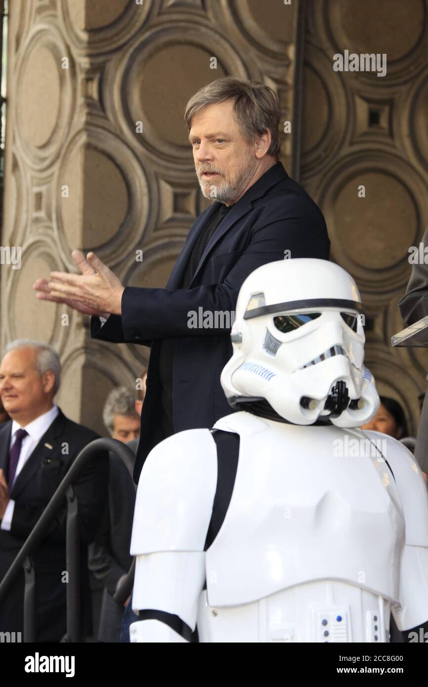 LOS ANGELES - 8. MÄRZ: Mark Hamill bei der Mark Hamill Star Ceremony ...