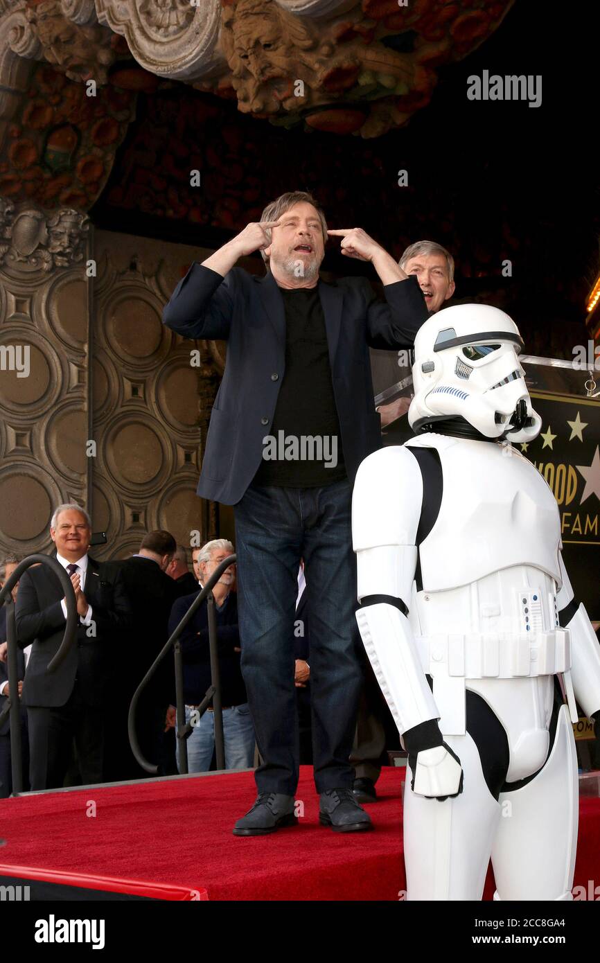 LOS ANGELES - 8. MÄRZ: Mark Hamill bei der Mark Hamill Star Ceremony ...
