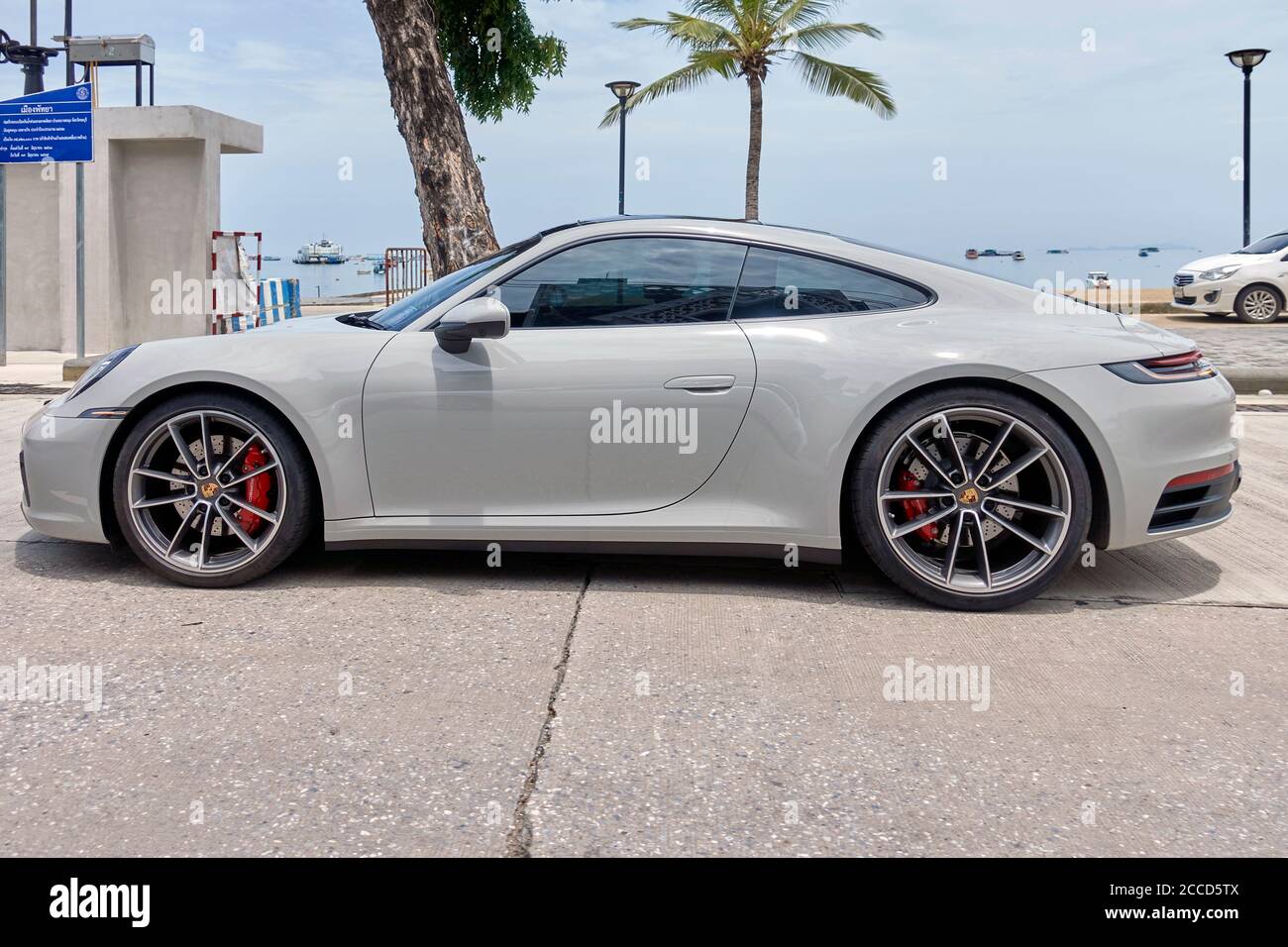 Porsche 911 graue autos -Fotos und -Bildmaterial in hoher Auflösung – Alamy