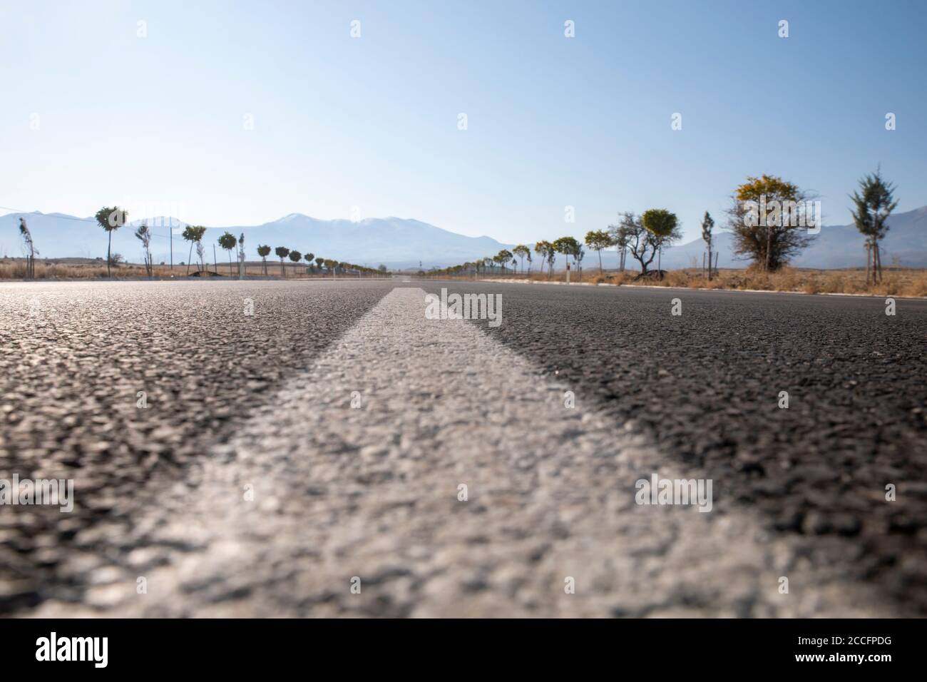 Asphalt background -Fotos und -Bildmaterial in hoher Auflösung – Alamy