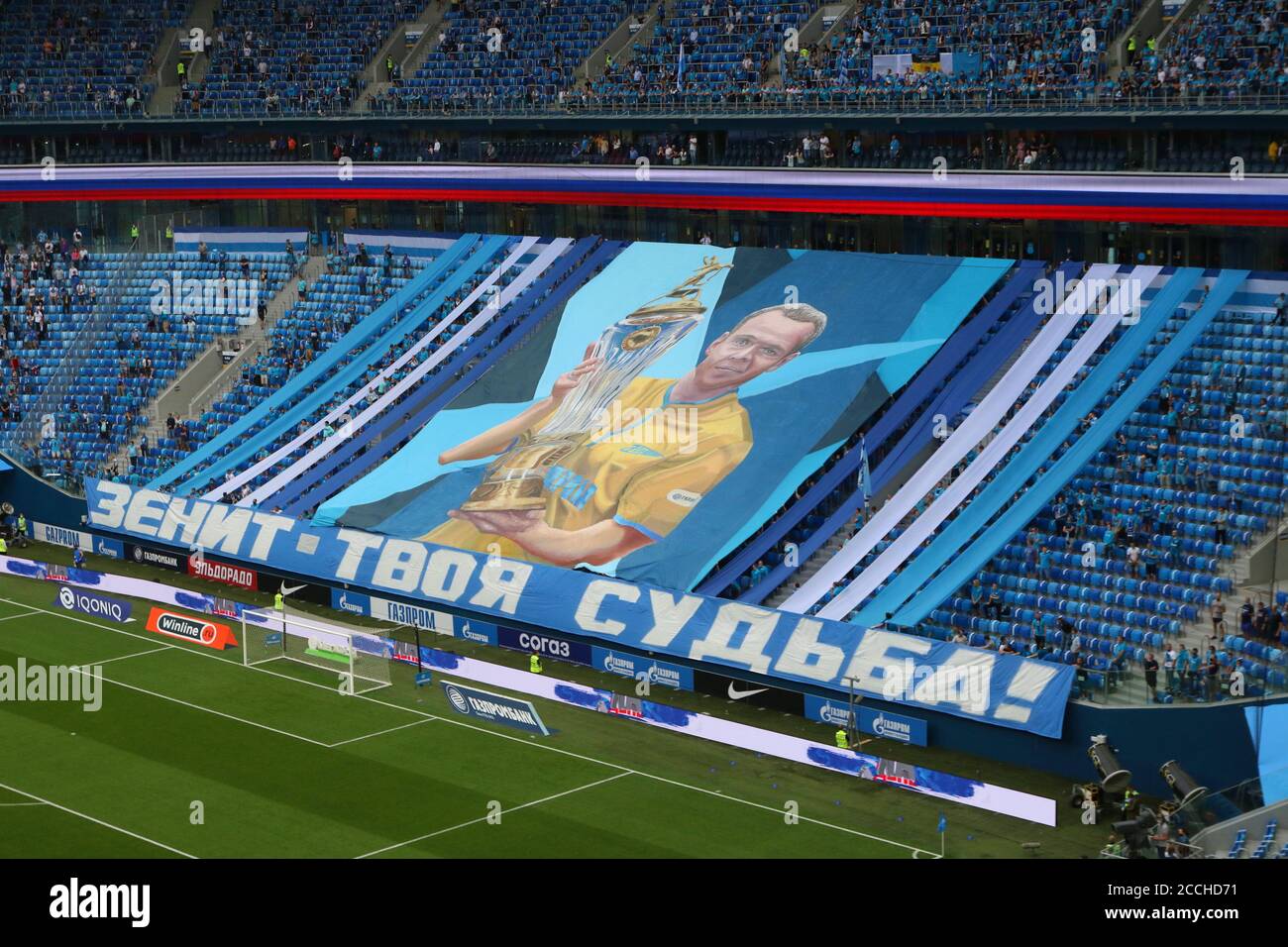 Zenit fans -Fotos und -Bildmaterial in hoher Auflösung – Alamy
