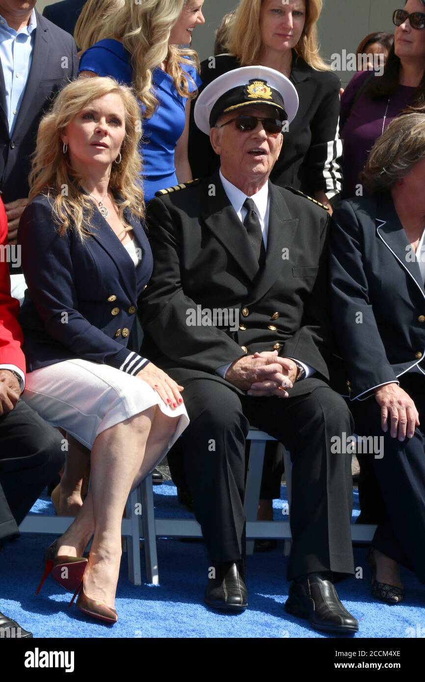 LOS ANGELES - MAI 10: Jill Whelan, Gavin MacLeod im Princess Cruises ...
