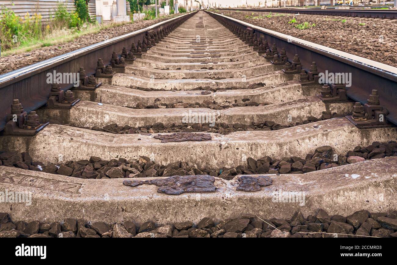 Eisenbahnschwellen aus stahl Stockfotos und -bilder Kaufen - Alamy