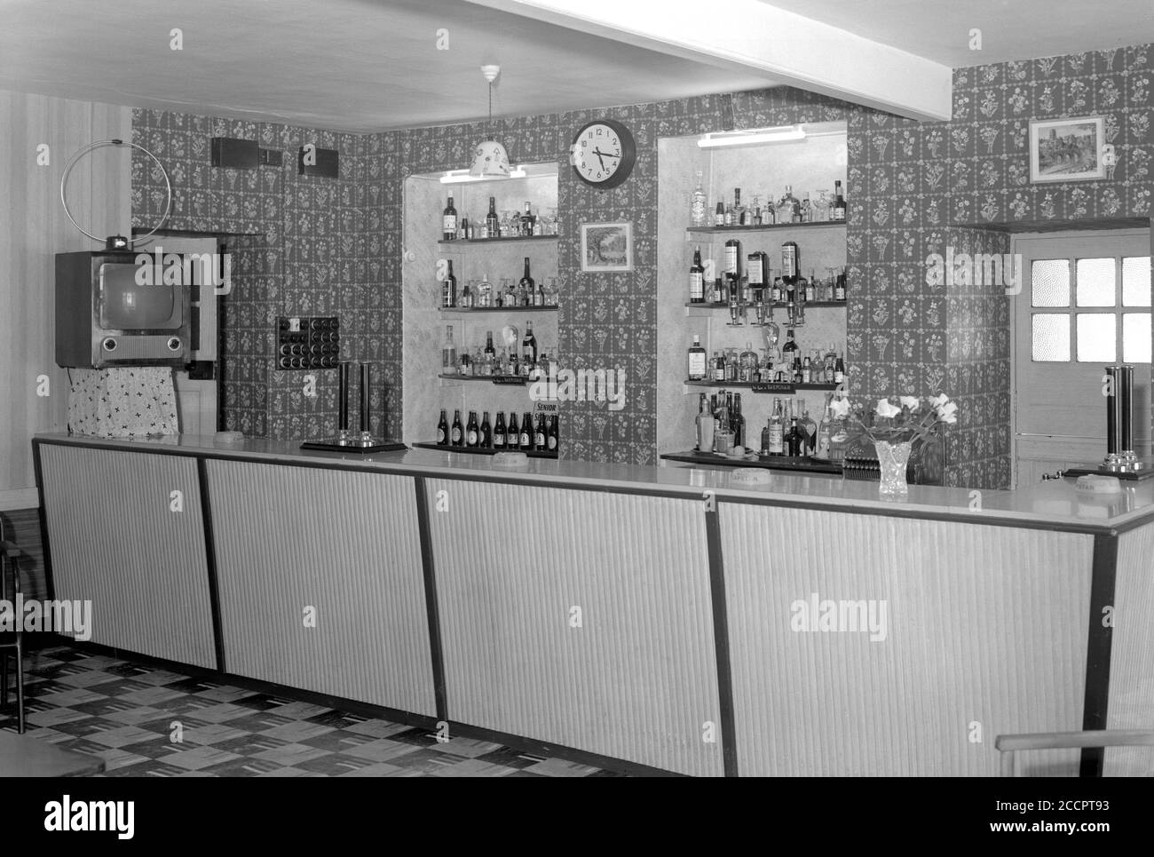 Interieur der bar 1950er jahre -Fotos und -Bildmaterial in hoher ...