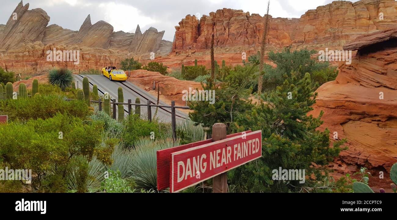 Radiator Springs Racers Ride Attraction, Cars Land im Disney California ...