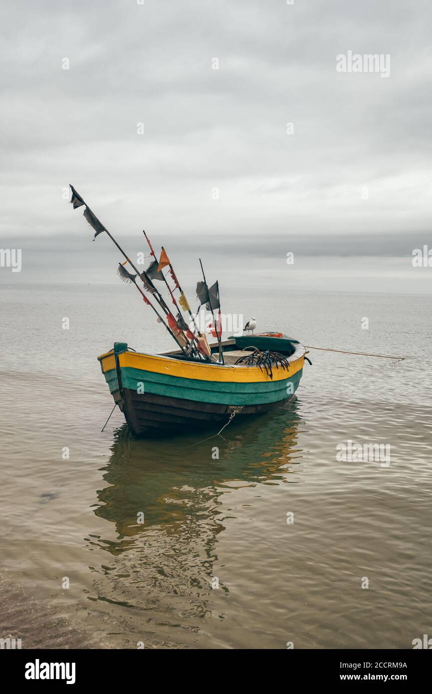 Holzboot in der ostsee -Fotos und -Bildmaterial in hoher Auflösung – Alamy
