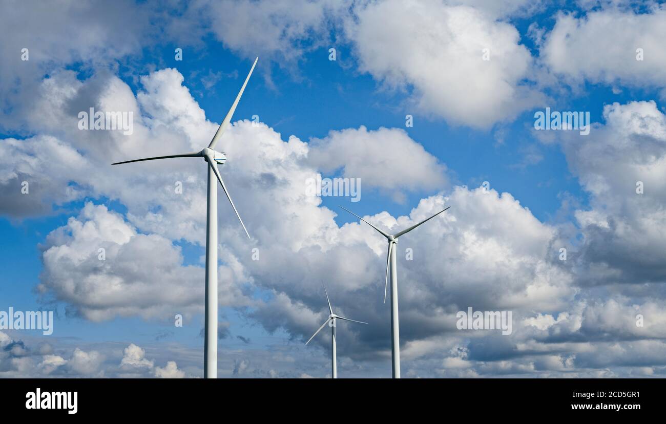 Wind himmel -Fotos und -Bildmaterial in hoher Auflösung – Alamy