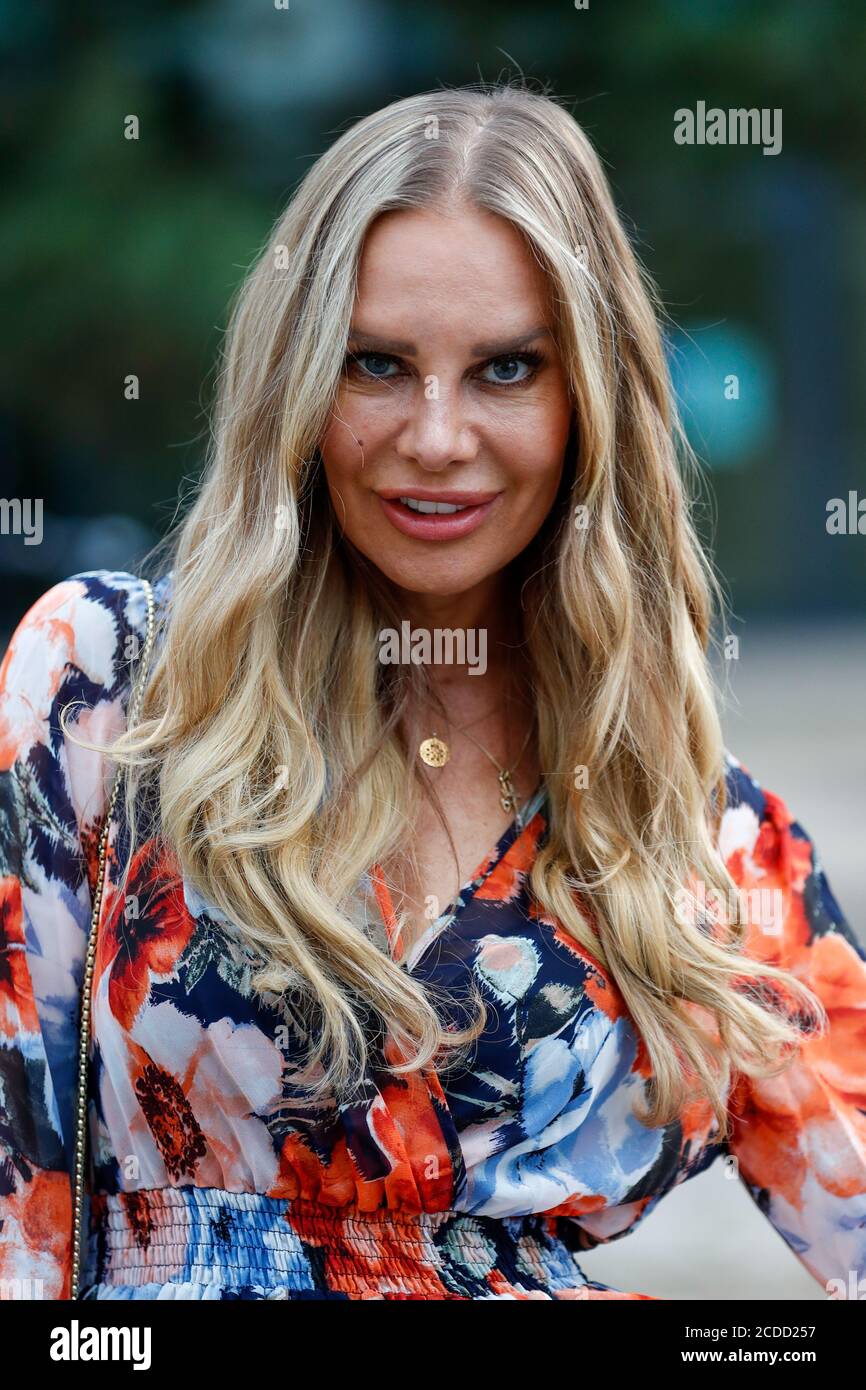 Berlin, Deutschland. August 2020. Xenia Seeberg kommt zum Sommerfest ...