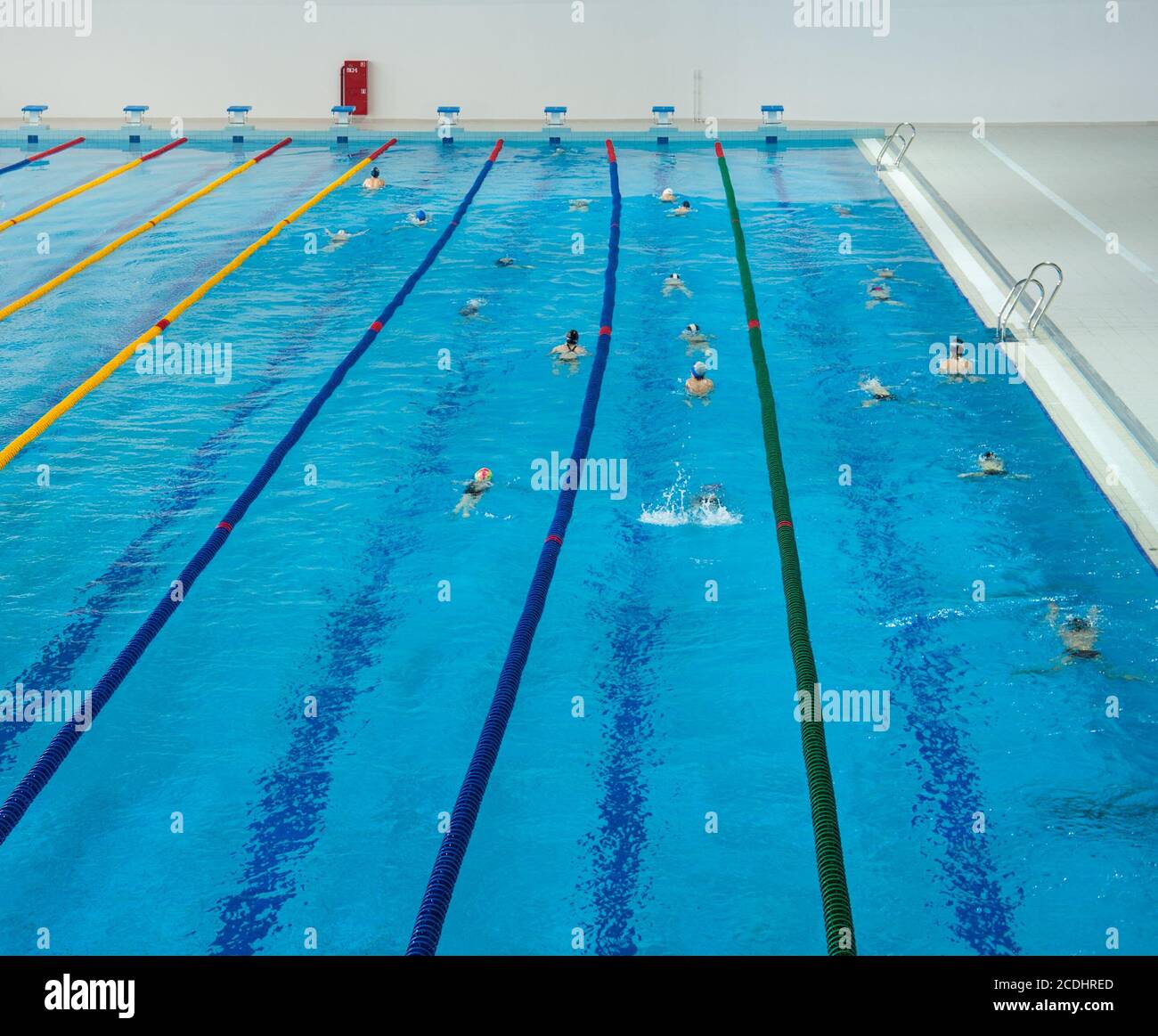 Hallenbad trainingsanlage -Fotos und -Bildmaterial in hoher Auflösung ...