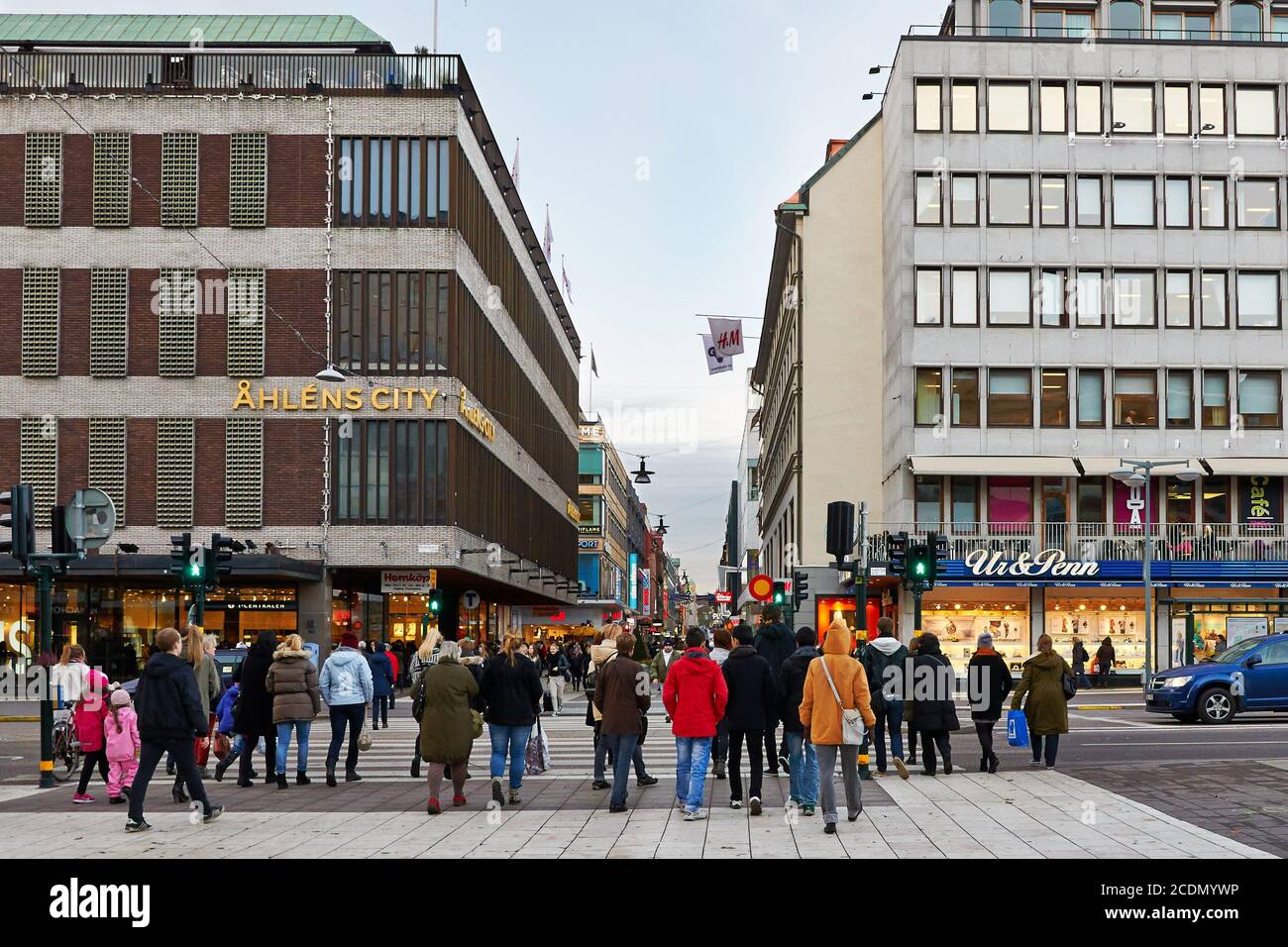Stockholm schweden drottninggatan -Fotos und -Bildmaterial in hoher ...