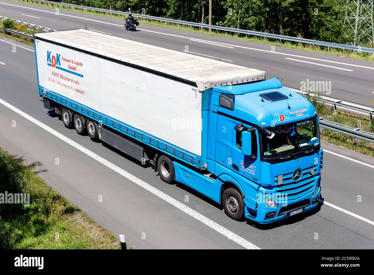Sie Sind Mit Einem Lkw Mit Anhanger Unterwegs Und Wollen
