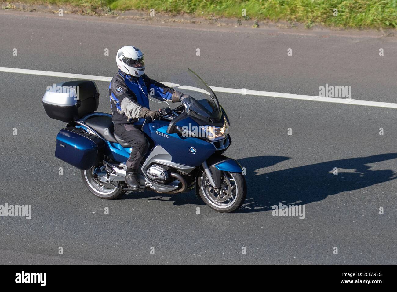 Bmw r1200rt motorrad -Fotos und -Bildmaterial in hoher Auflösung – Alamy