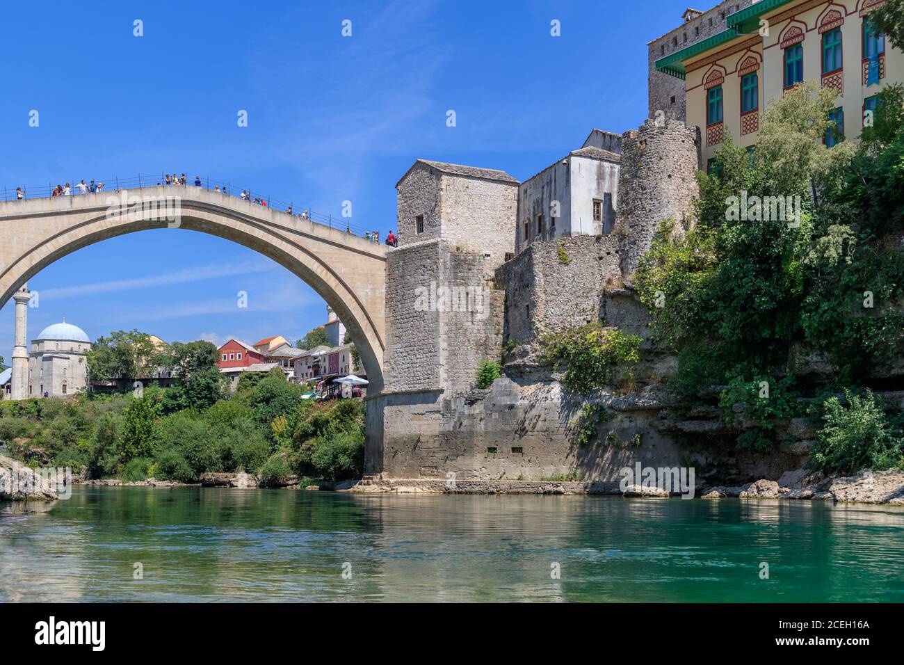 Mostar bridge destroyed -Fotos und -Bildmaterial in hoher Auflösung – Alamy