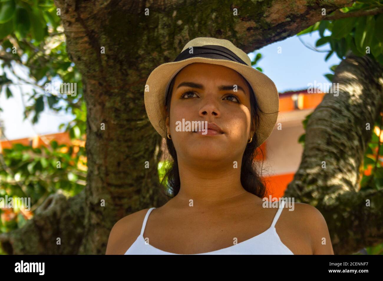 Pensativ -Fotos und -Bildmaterial in hoher Auflösung – Alamy