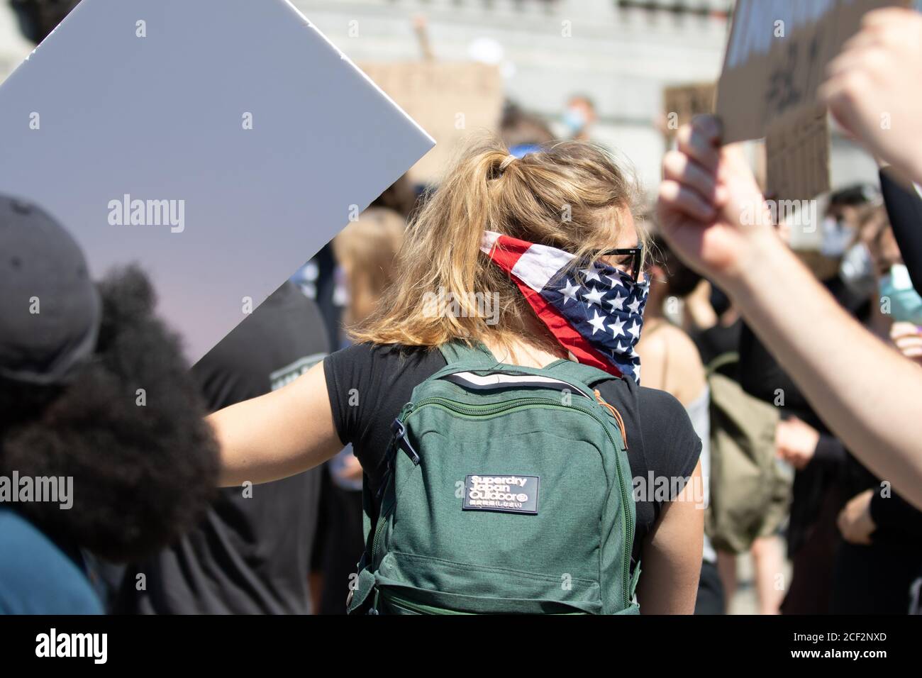 Bandana square -Fotos und -Bildmaterial in hoher Auflösung – Alamy