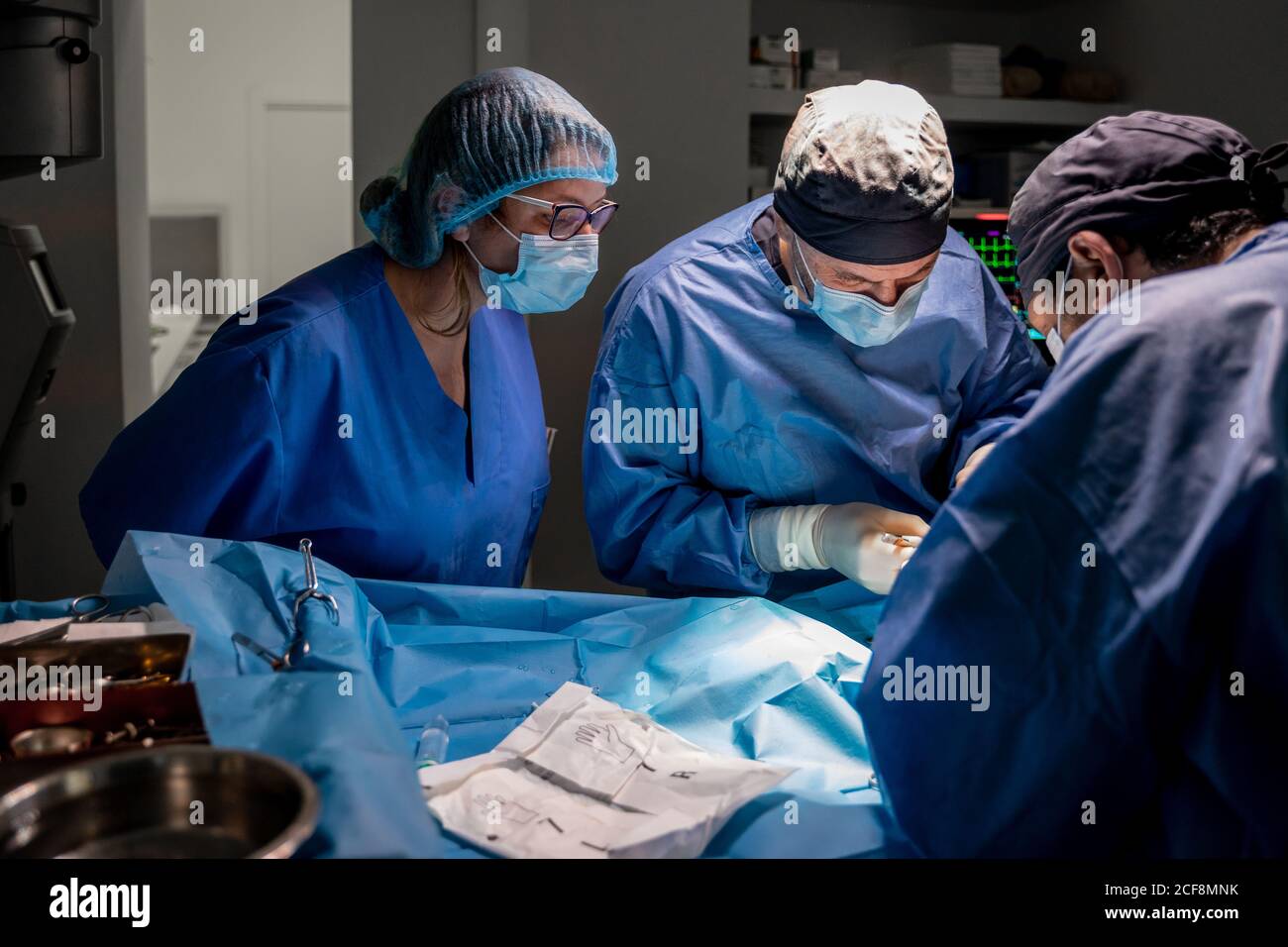 Chirurgen Krankenschwestern Stockfotos und -bilder Kaufen - Alamy