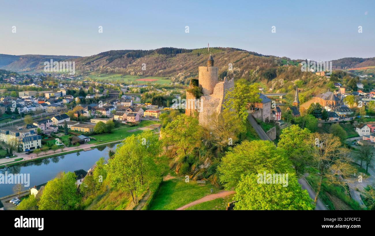 Burgruine Saarburg, Saarburg, Saartal, Rheinland-Pfalz, Deutschland Stockfotografie - Alamy
