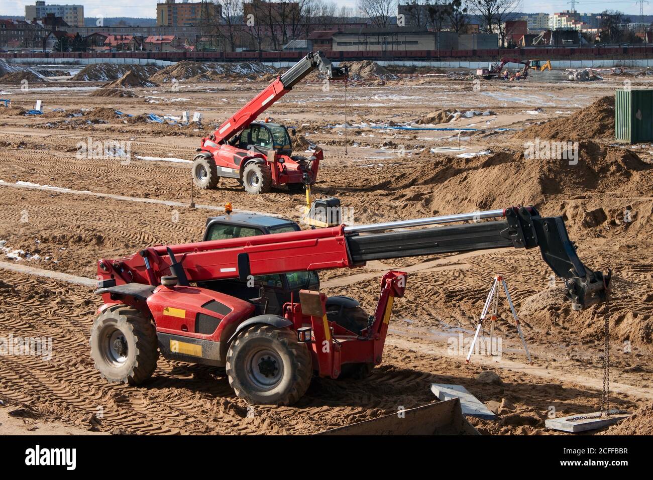 Kran rot technik -Fotos und -Bildmaterial in hoher Auflösung – Alamy