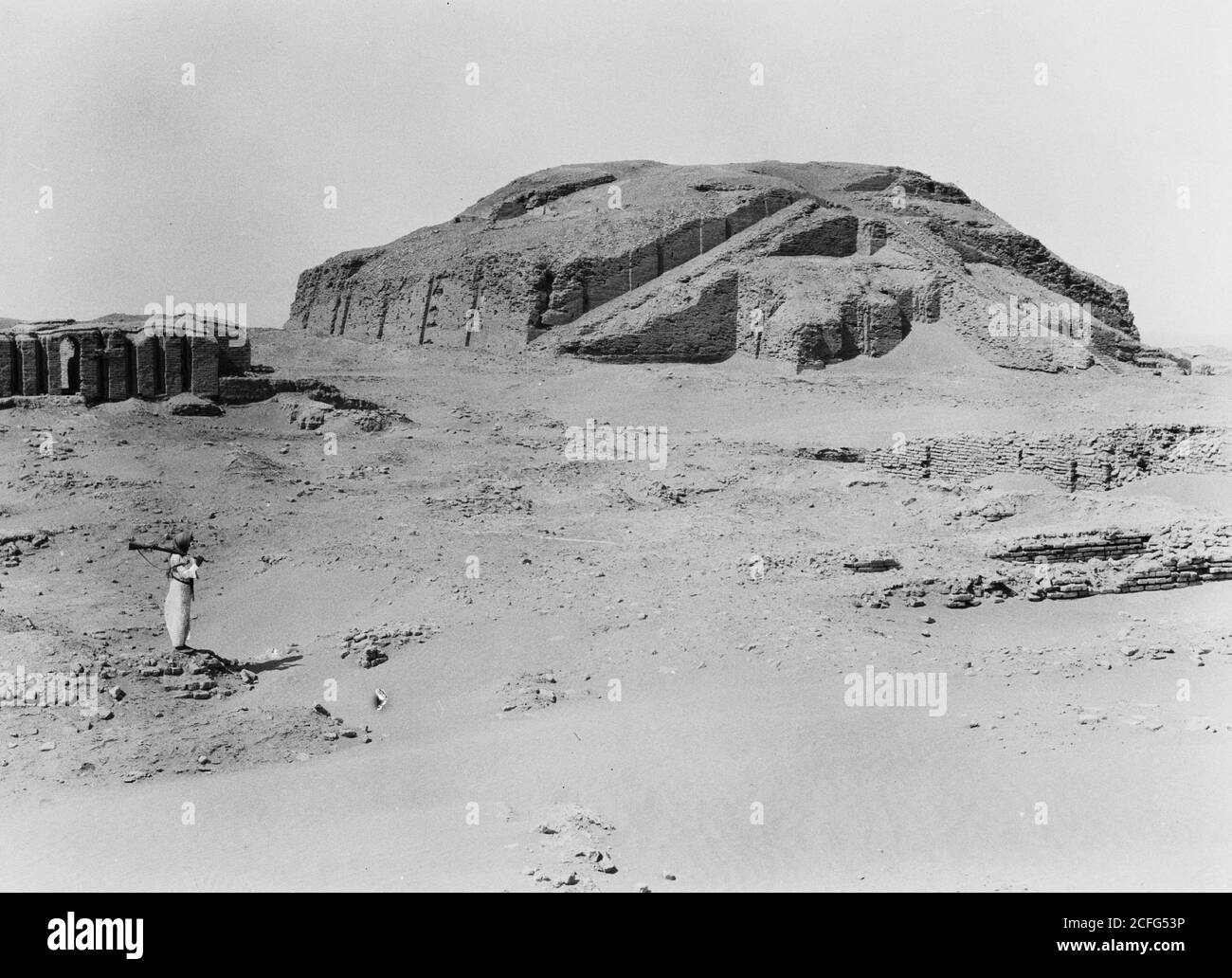 The ziggurat of ur -Fotos und -Bildmaterial in hoher Auflösung – Alamy