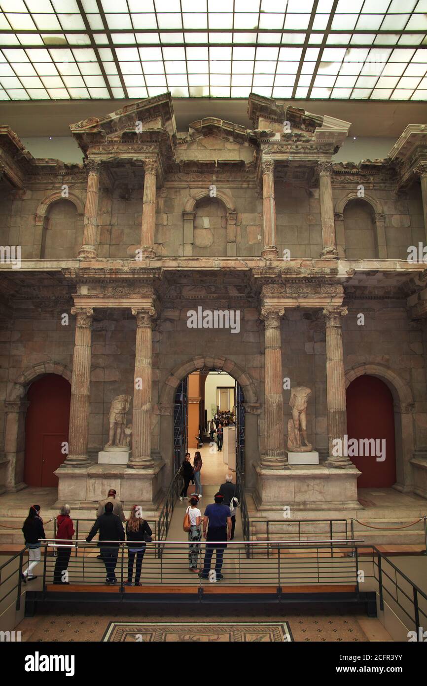 Pergamon museum berlin exhibit -Fotos und -Bildmaterial in hoher ...