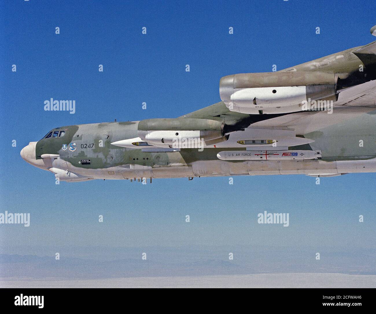 Agm 109 tomahawk rakete im flug -Fotos und -Bildmaterial in hoher ...