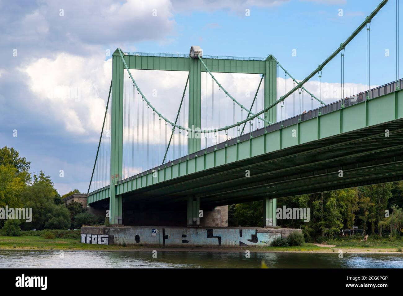 Rheinbrücke köln rodenkirchen -Fotos und -Bildmaterial in hoher ...
