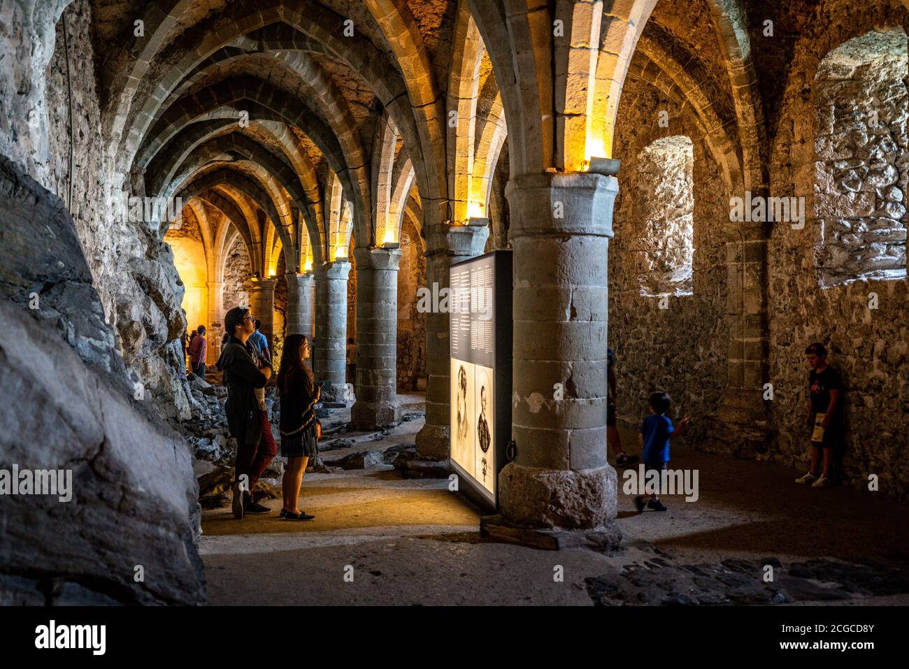 Das burgverlies -Fotos und -Bildmaterial in hoher Auflösung – Alamy