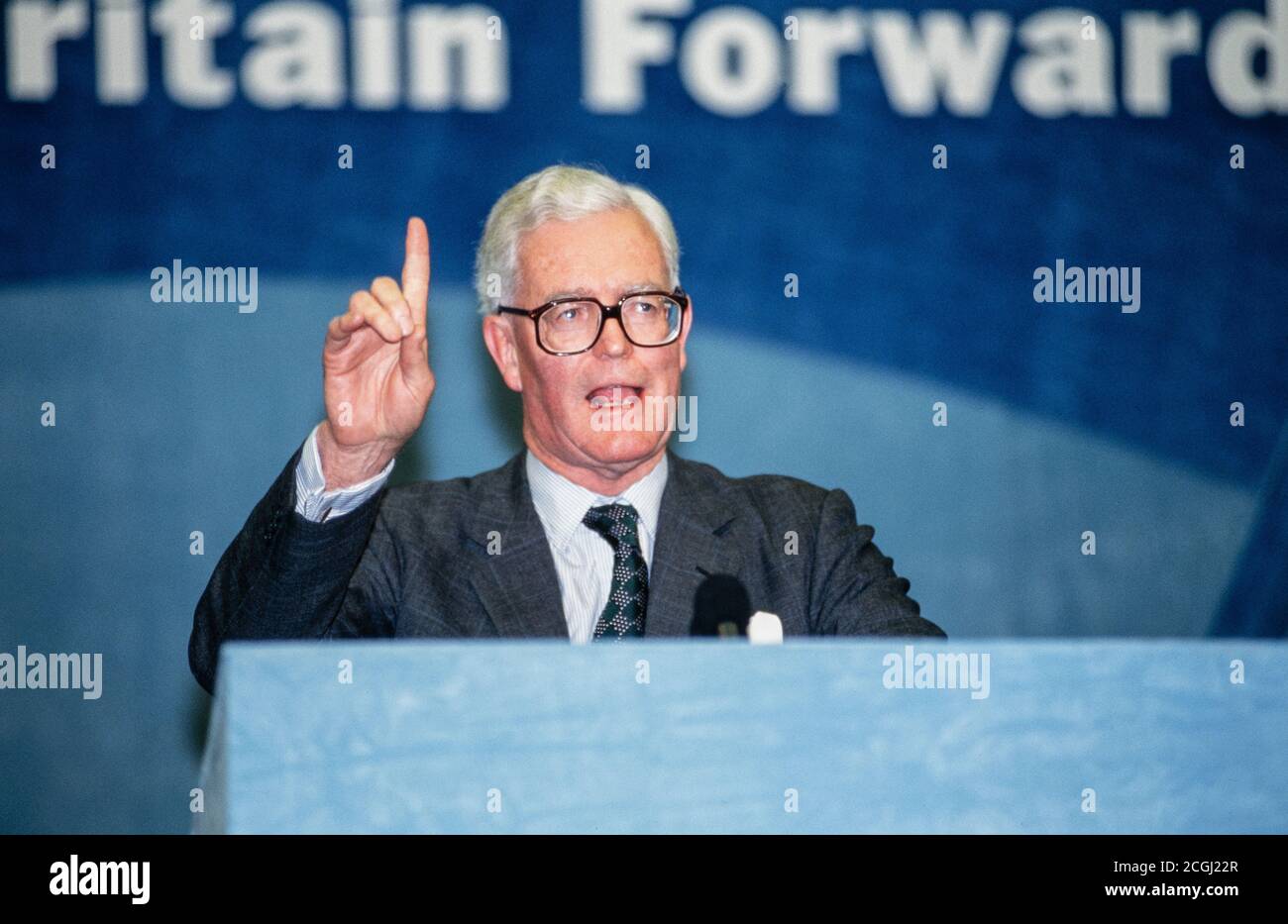 Der Abgeordnete RT Hon Douglas Hurd Staatssekretär für auswärtige ...