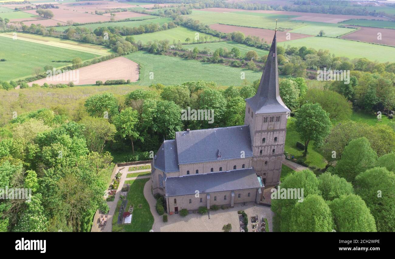 Elten kirche -Fotos und -Bildmaterial in hoher Auflösung – Alamy