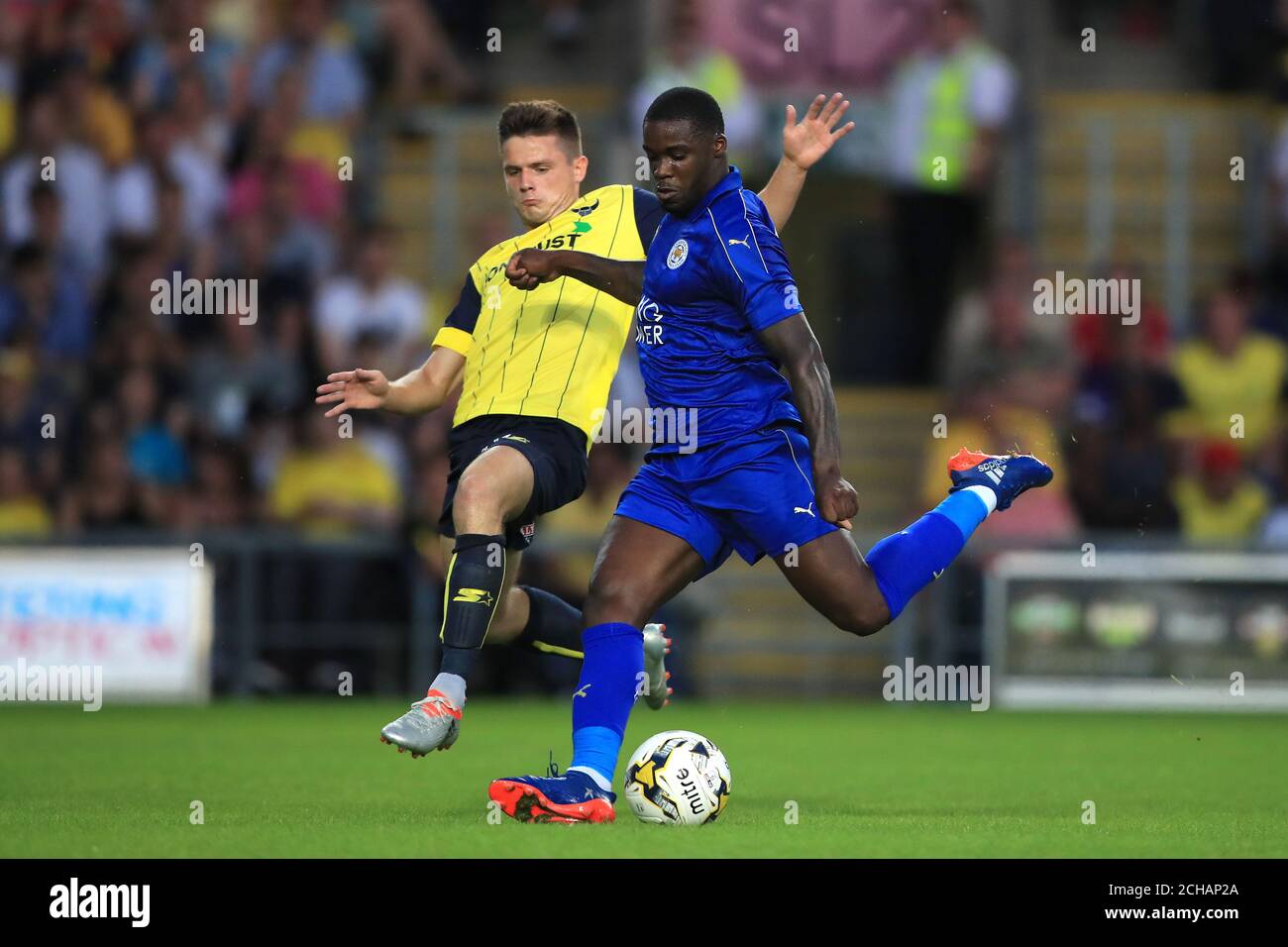 Torschuss trotz aufmerksamkeit oxford uniteds jonny giles -Fotos und -Bildmaterial in hoher ...
