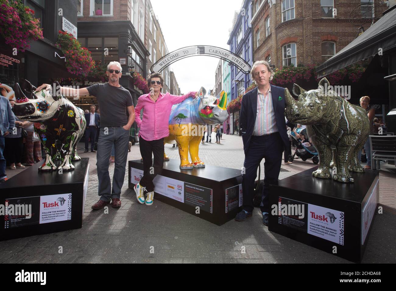 Adam dant -Fotos und -Bildmaterial in hoher Auflösung – Alamy
